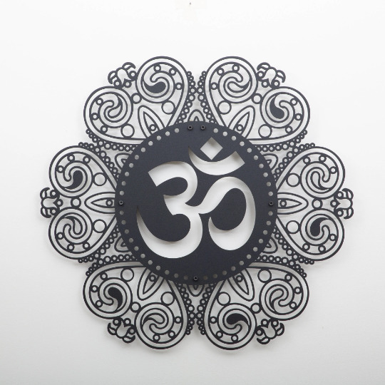 Om Symbool Wanddecoratie - Swan Market | Conceptstore voor Creatieve Kado's